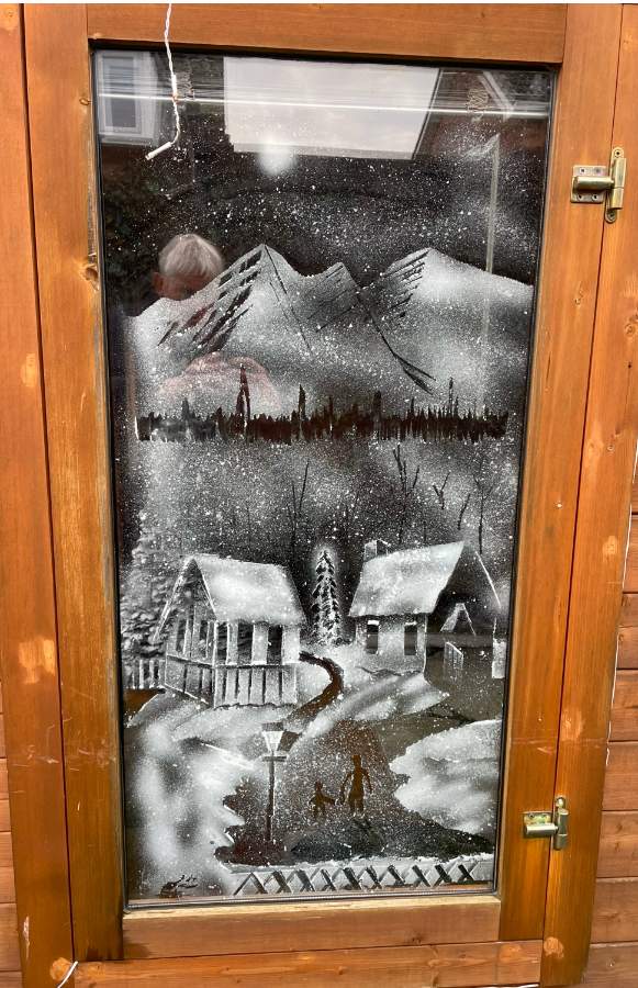 SNOW SPRAY ART